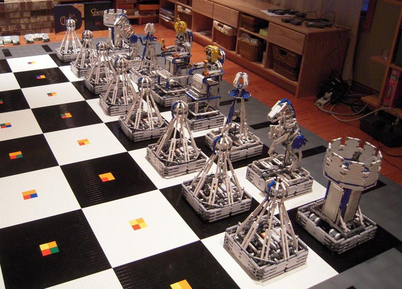 Team Hassenplug’s Monster LEGO Fully Functional Electric Chess Set ...